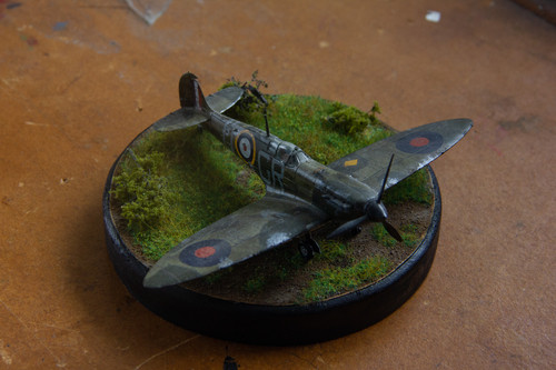 Custom Model Aircraft Diorama | Railscale 33d