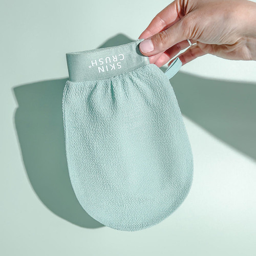 SCRUB & GLOW EXFOLIATING BODY MITT | Gloss Girl