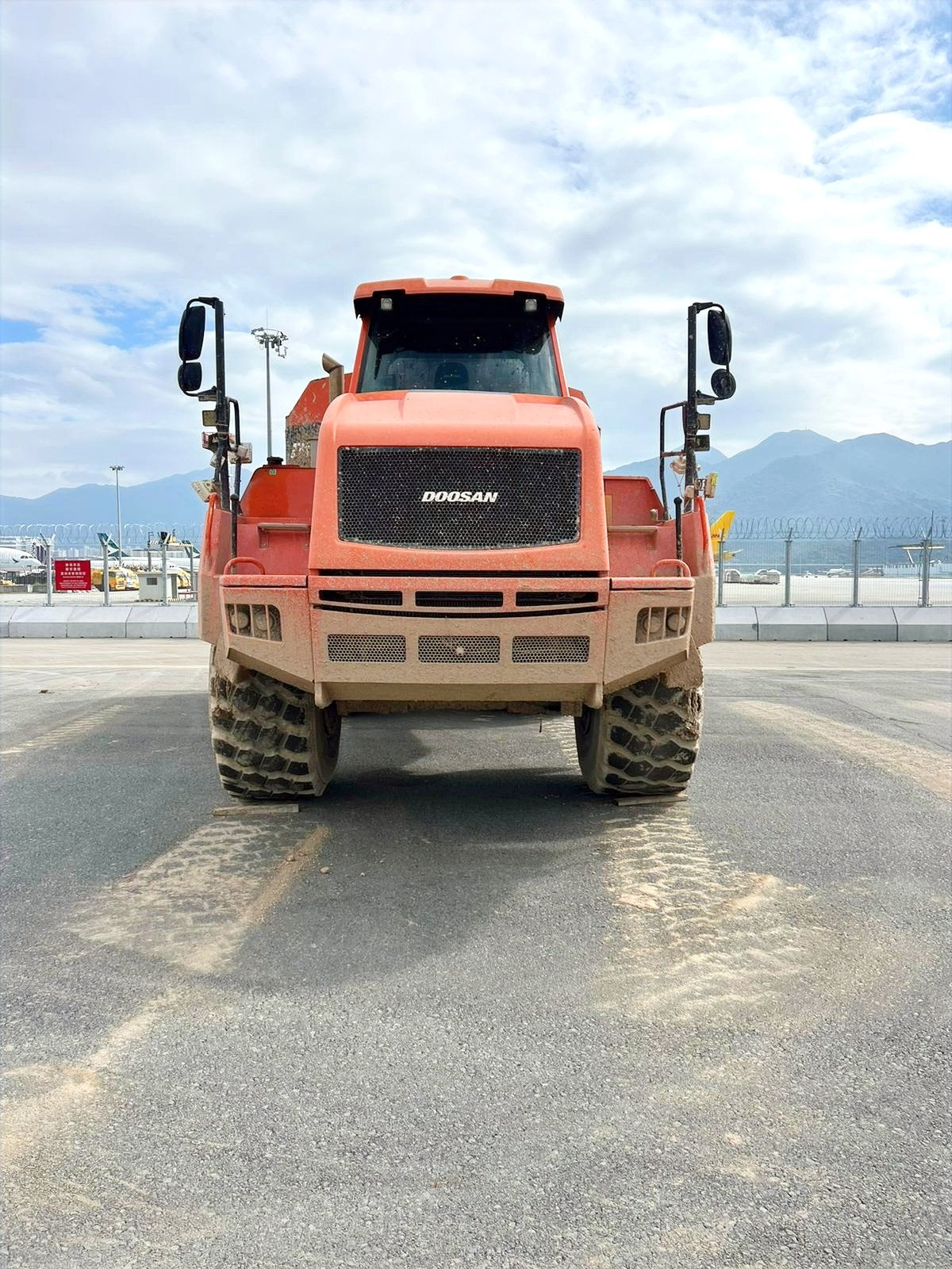 2019 Doosan DA40 Dump Truck HK00205