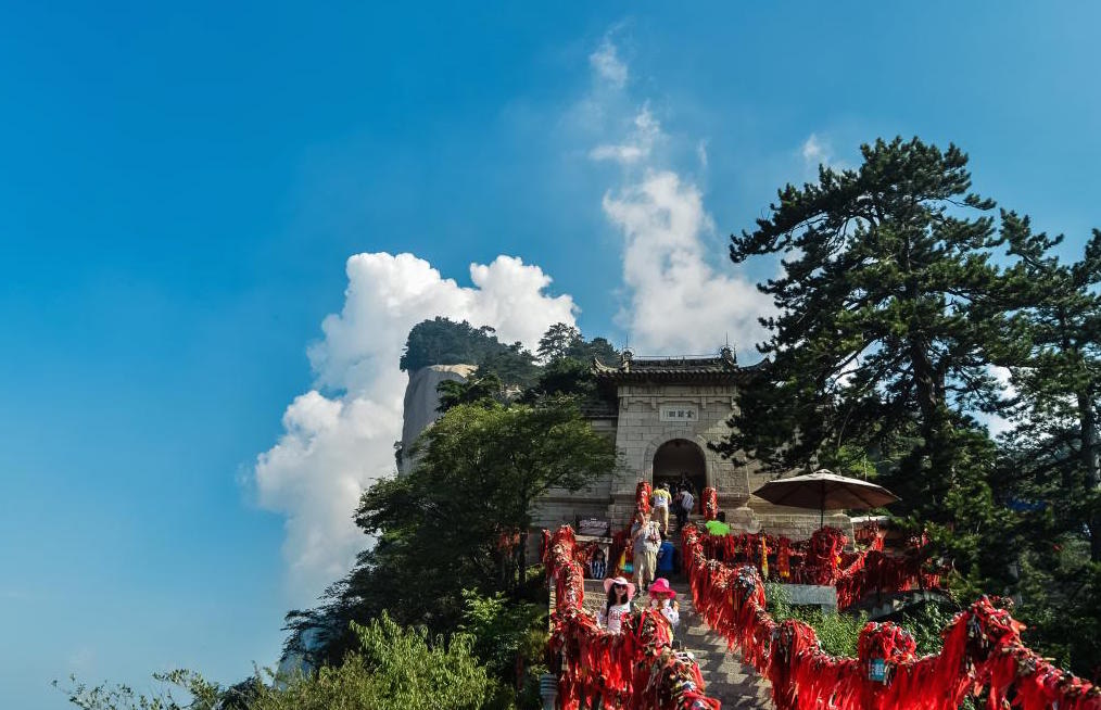 Mount Hua - Precipitous Mountain | ChinaFetching