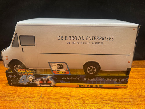 BACK TO THE FUTURE TIME MACHINE 40th Anniversary 1:24 Die-Cast Metal ...