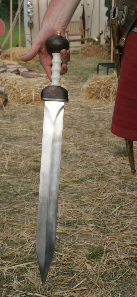 The Weapons & Armour of a Roman Legionary - A Speedy Read for Kids