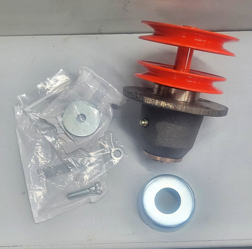 Master Loaded Hub & Spindle Assembly CENTER Kit For RM48Deck | Case ...