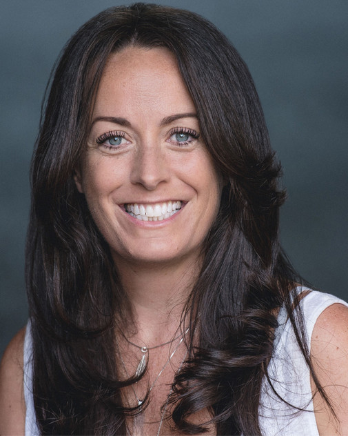 Artist Profile | Caroline Hubbard | Lyndsey Toon Artists