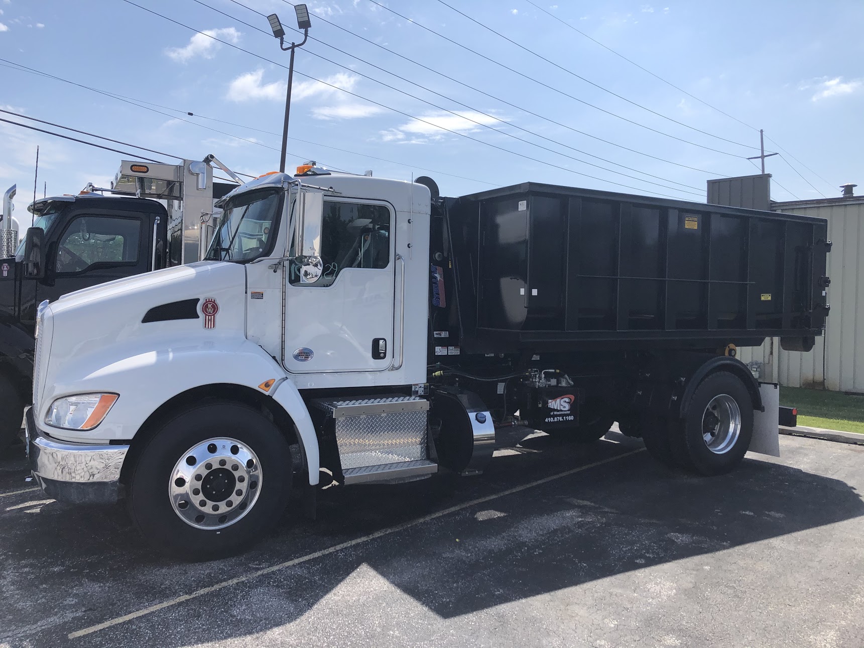 Hooklift Truck Bodies | RMS