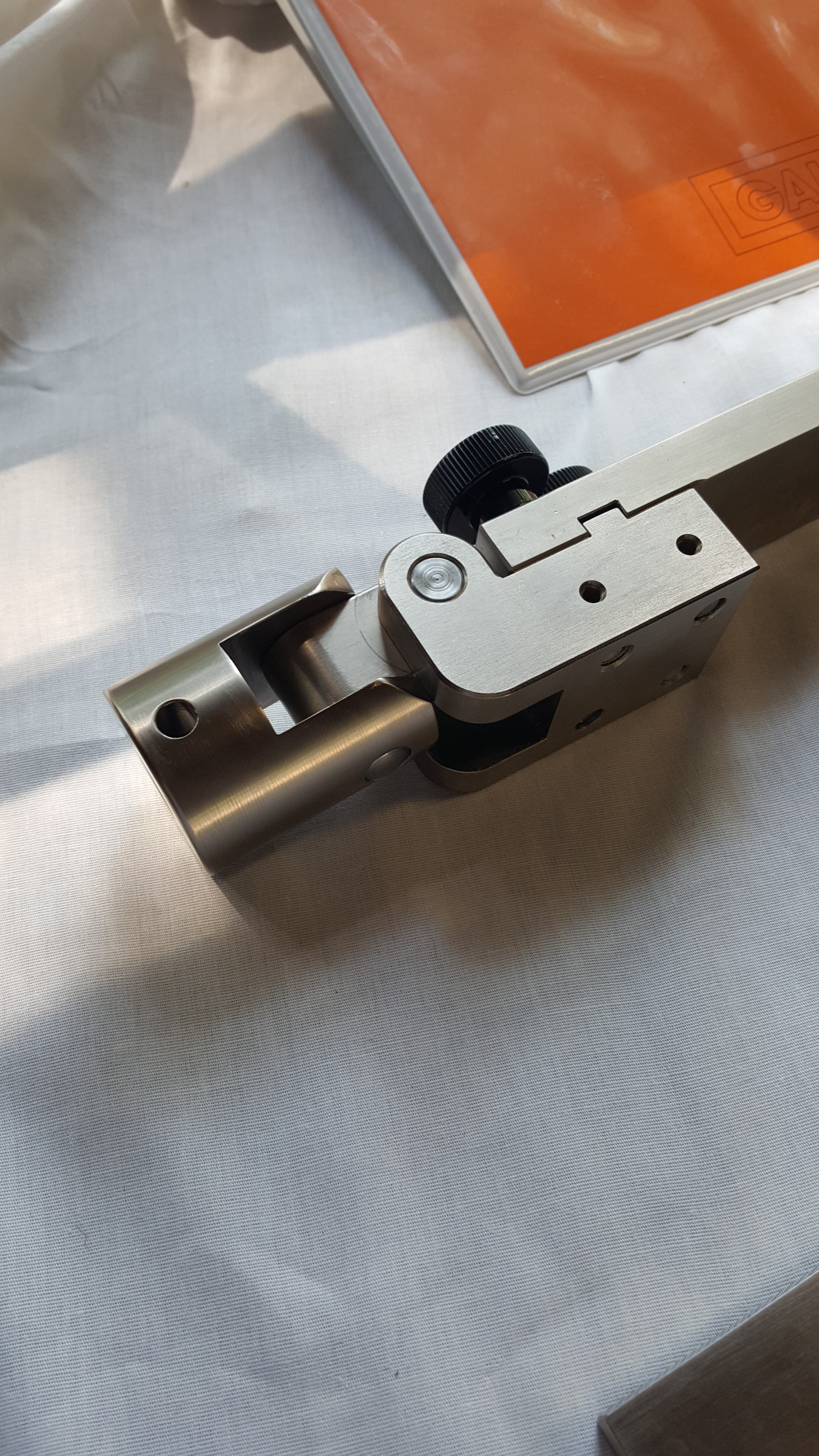 ASTM C273 - Sandwich Core Shear Fixture