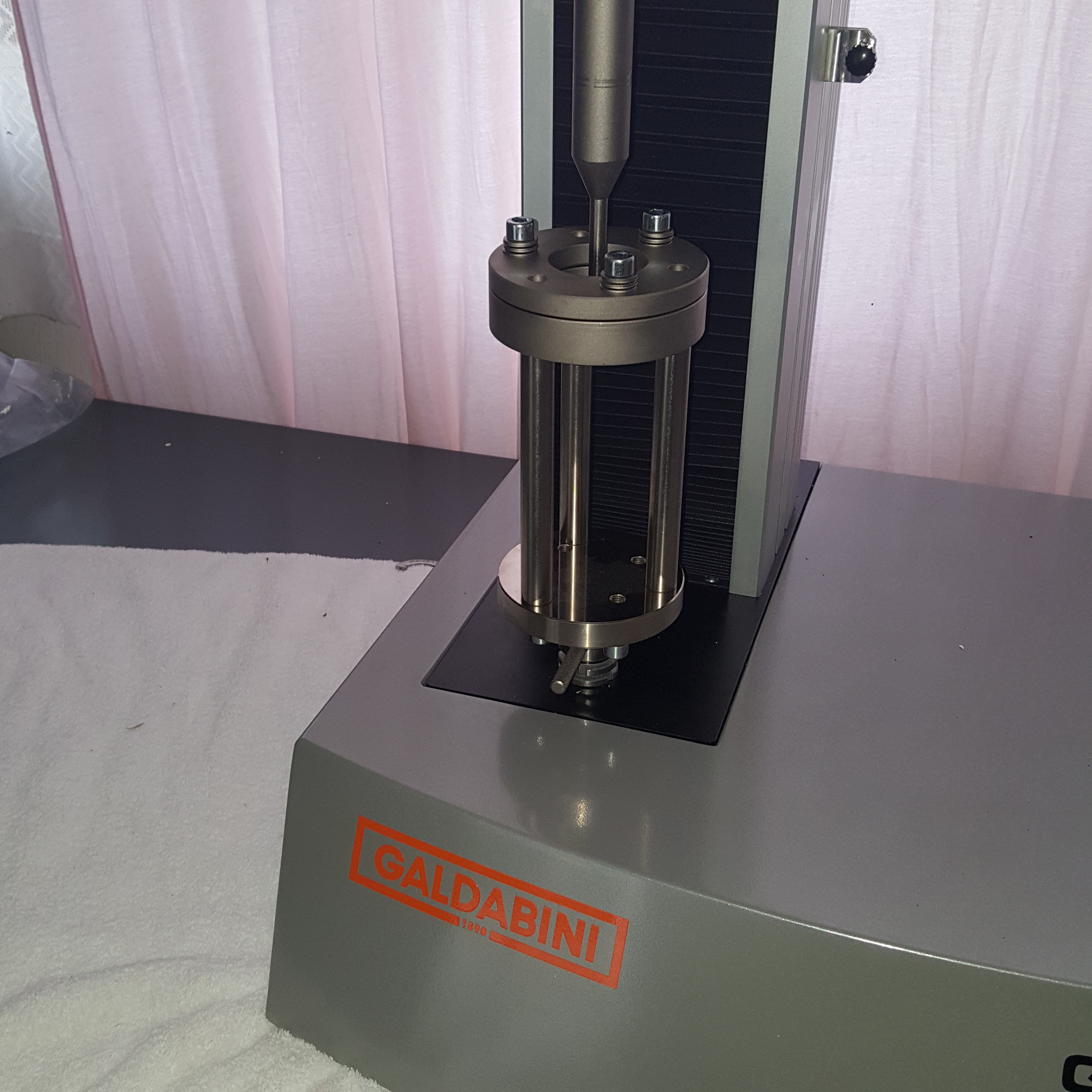 ASTM D4833 - Geomembrane Puncture Fixture