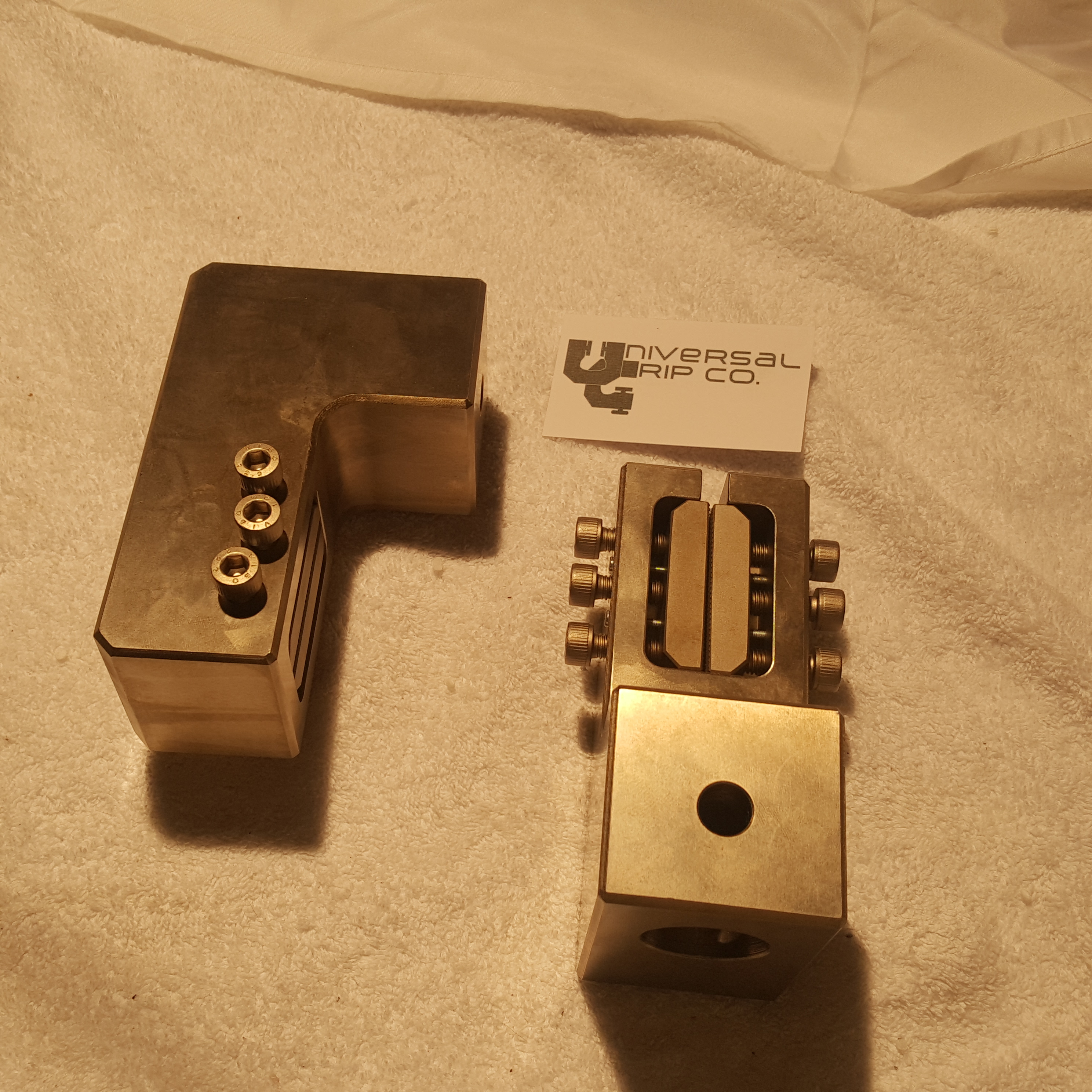 ASTM D7078 - V-notched Rail Shear Fixture