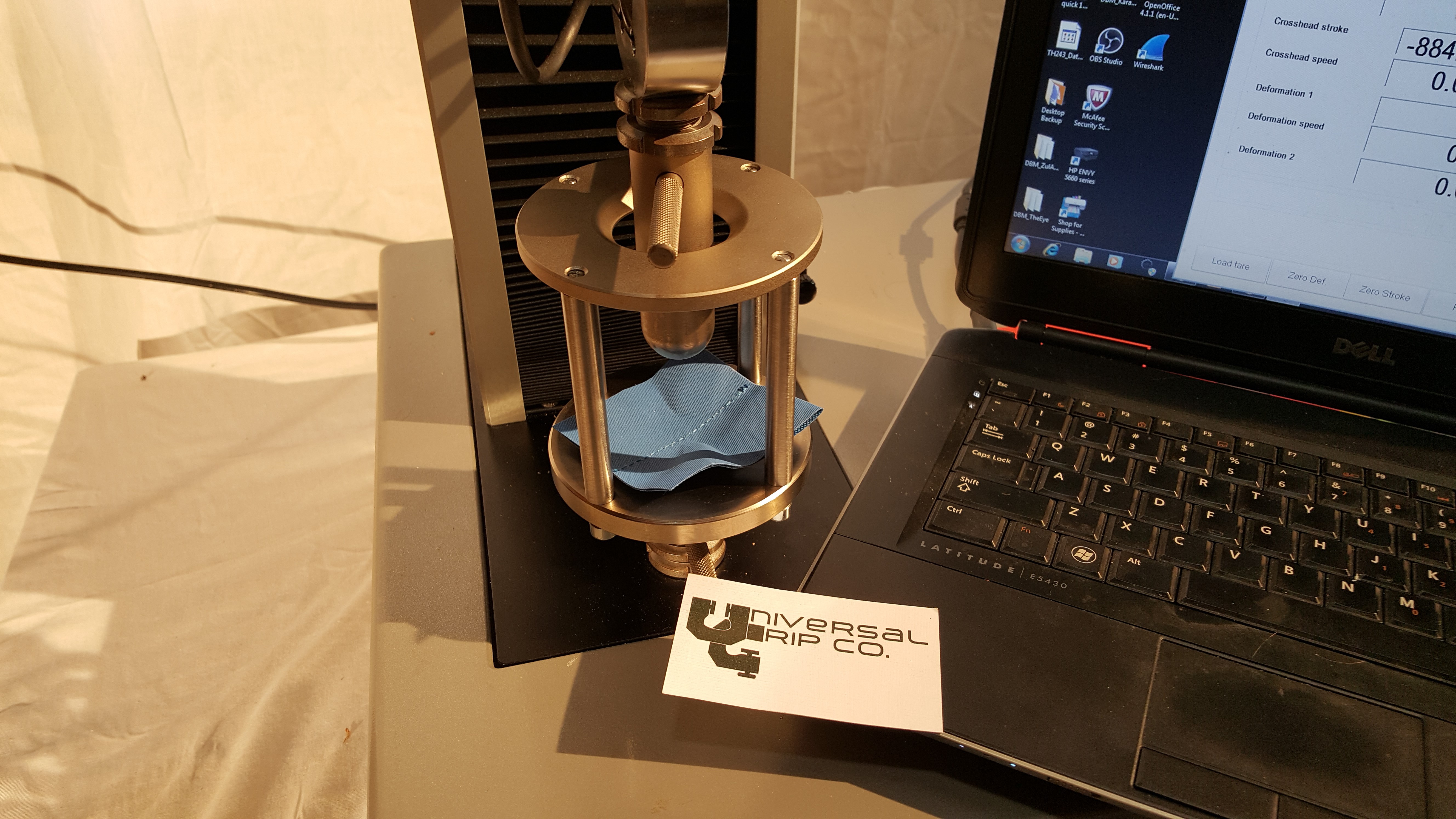 ASTM D4032 - Fabric Stiffness by Circular Bend Testing