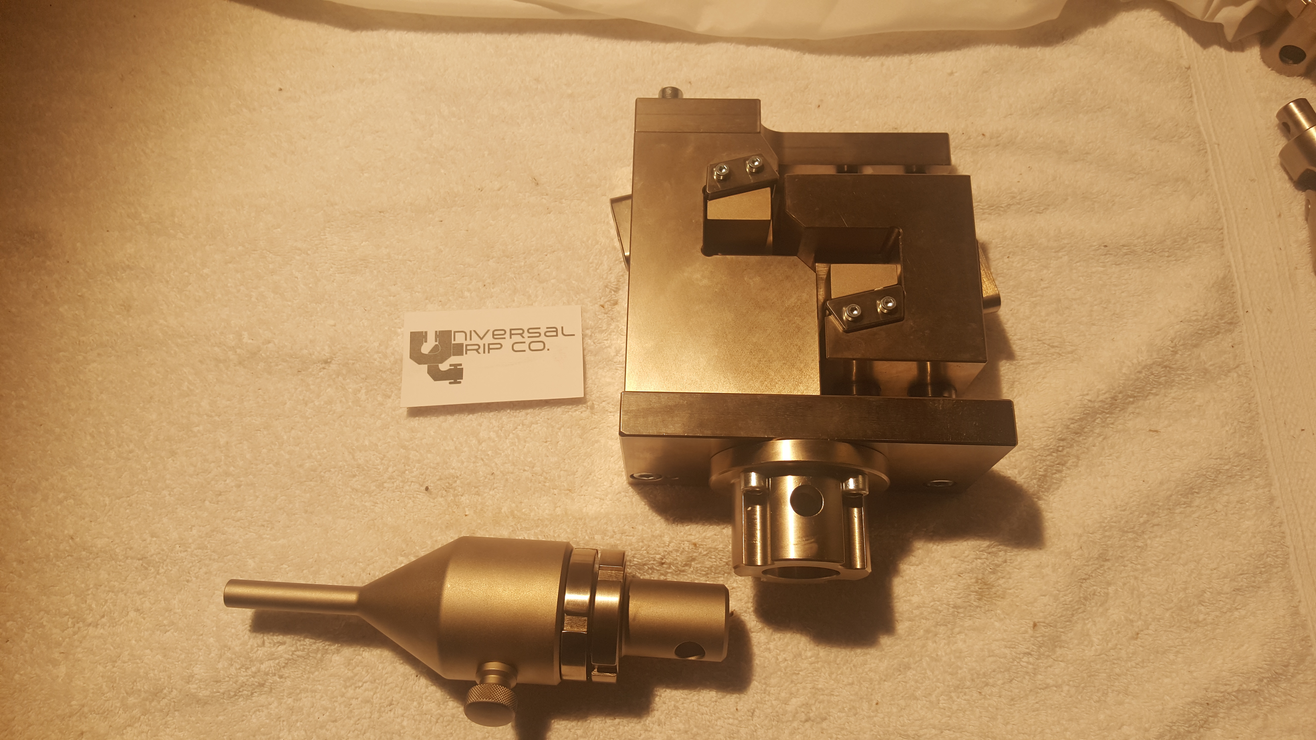 ASTM D5379 - Iosipescu Shear Test Fixture