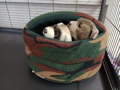 12" Padded, Covered Snuggly Bed, Woodland Camo. | ferretbedding