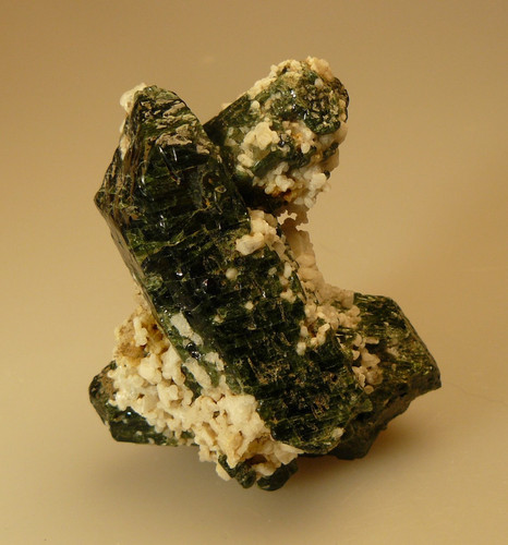 Diopside on Albite (var. Antiperthite) | Geologic Desires