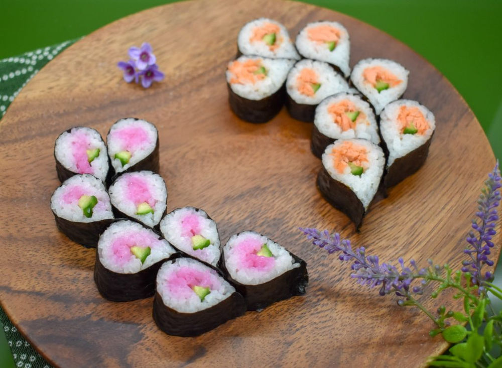 Mini Sushi Appetizer – Wisteria Flower Sushi