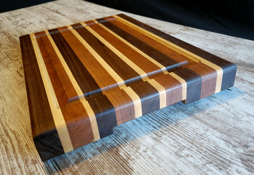 Edge Grain Cuttingboard | Farwell's Fine Wood