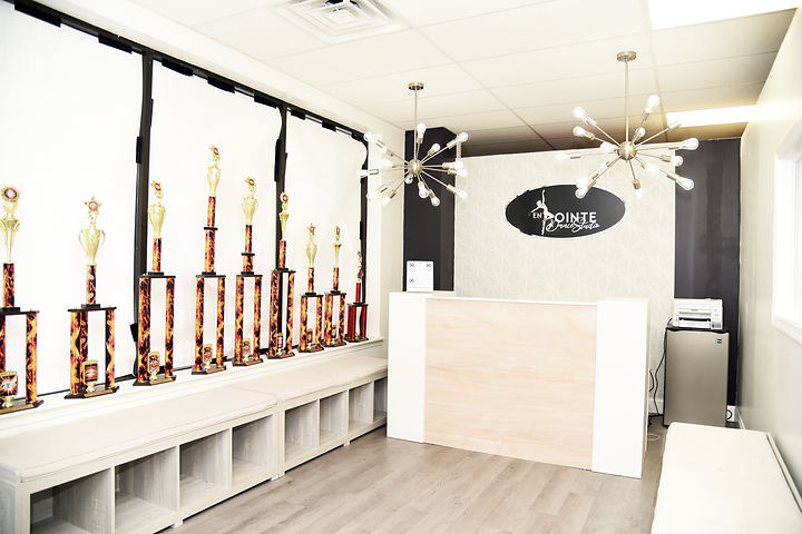 Contact Us | En Pointe Dance Stud