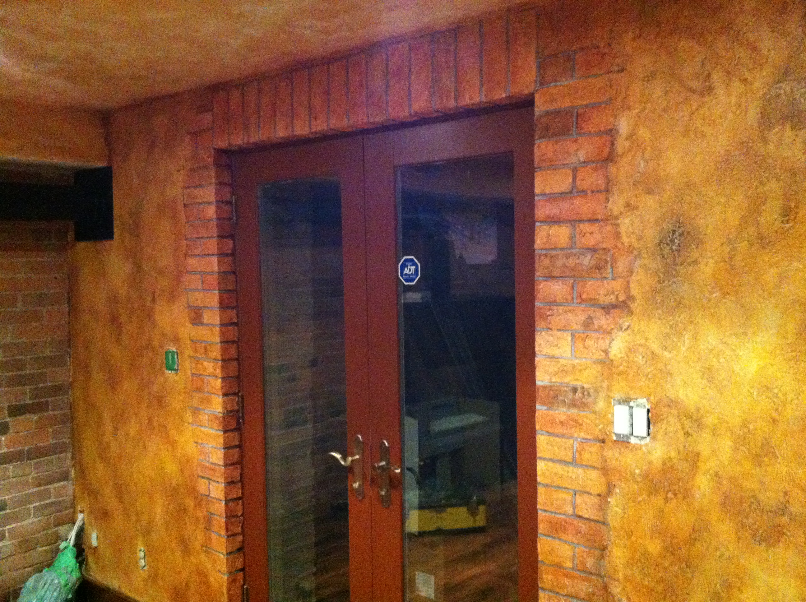 Tuscan, Lace and Metallic Plaster by Murals By Marg