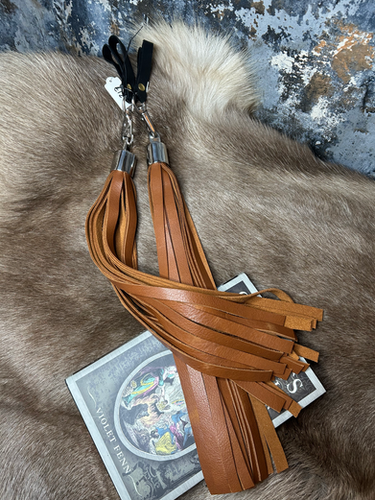 Poi Flogger - Brown | Big N Buff Bespoke