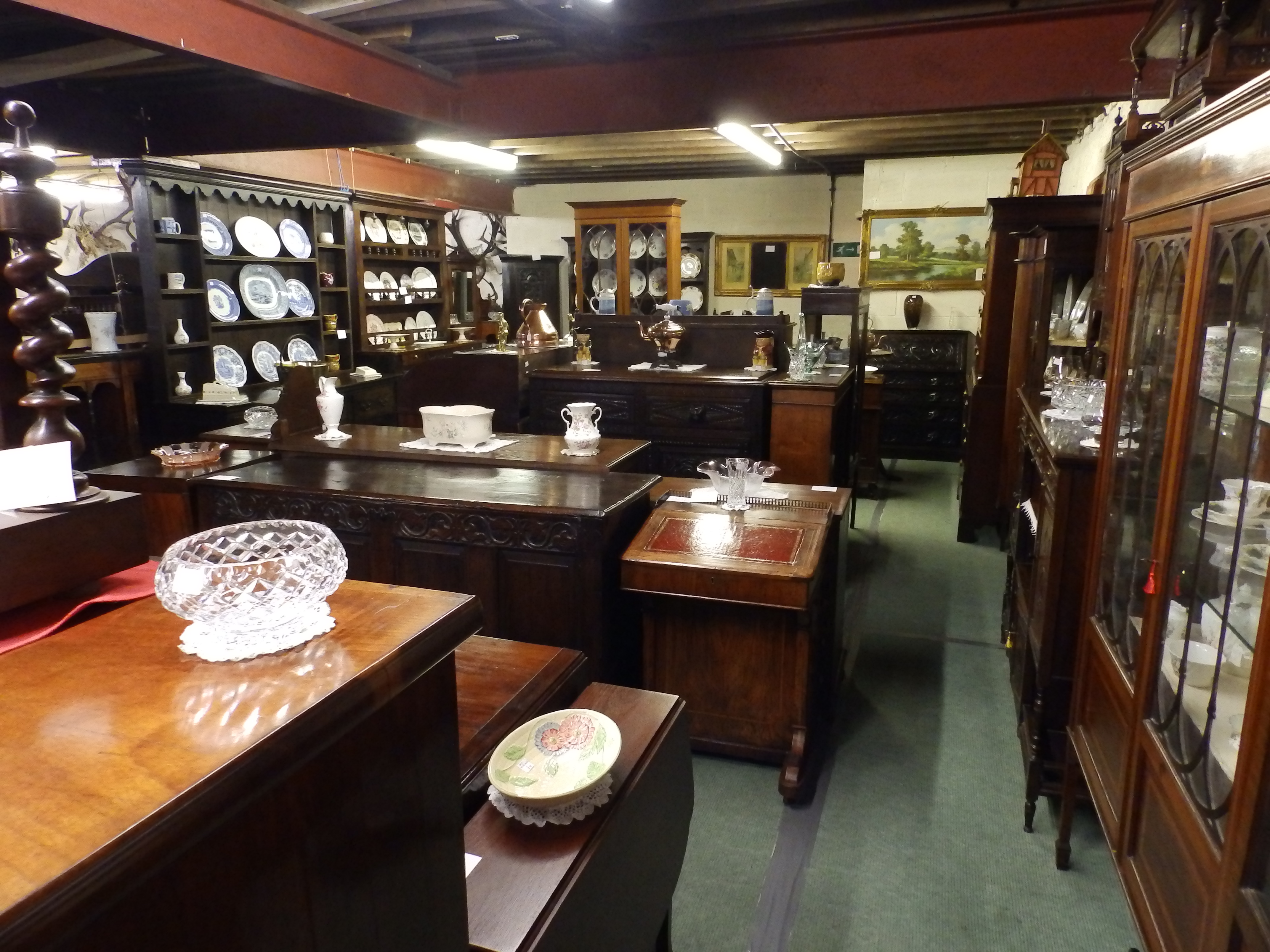 antiquesatyewtreewarehouse.com