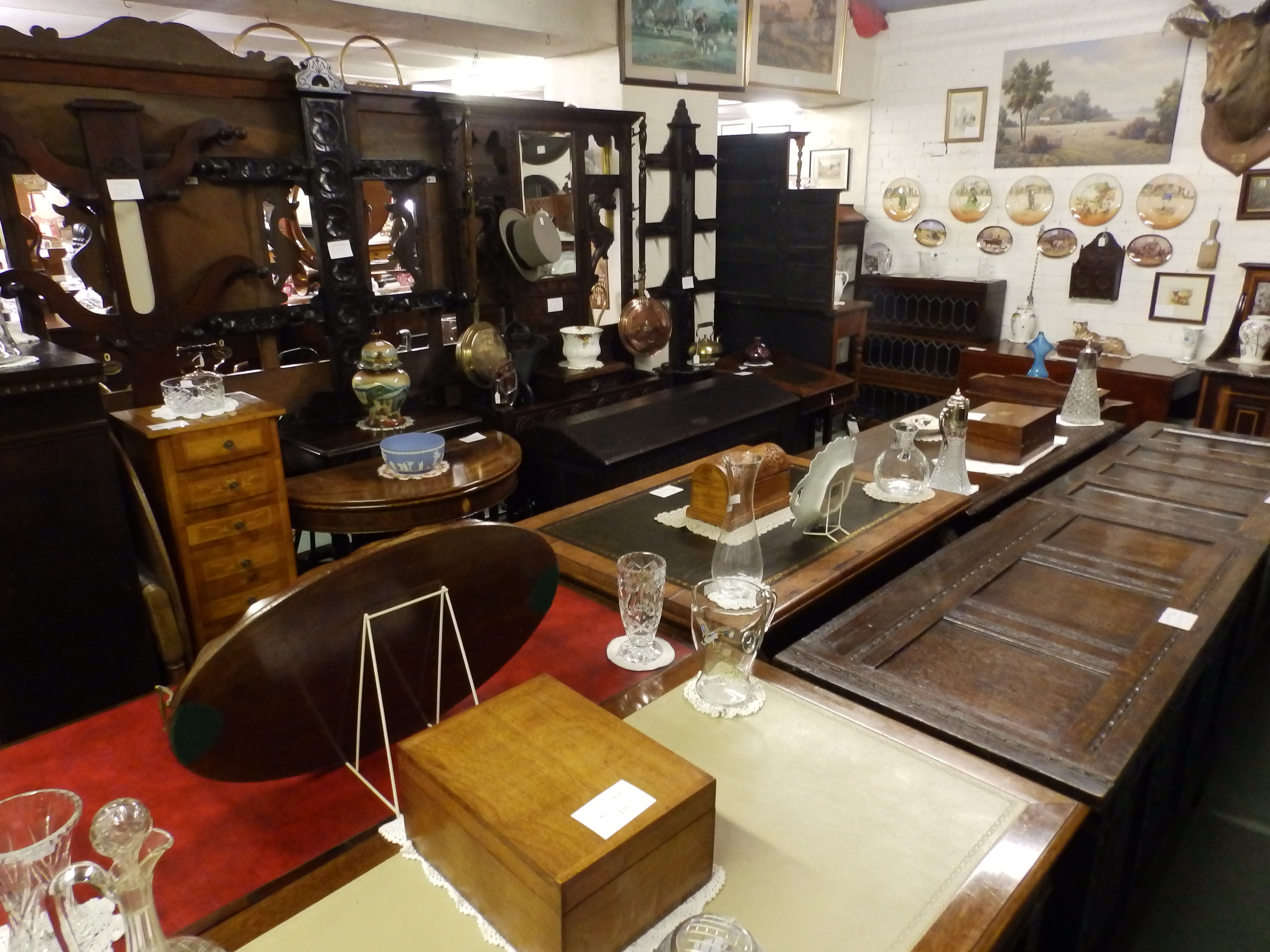 antiquesatyewtreewarehouse.com