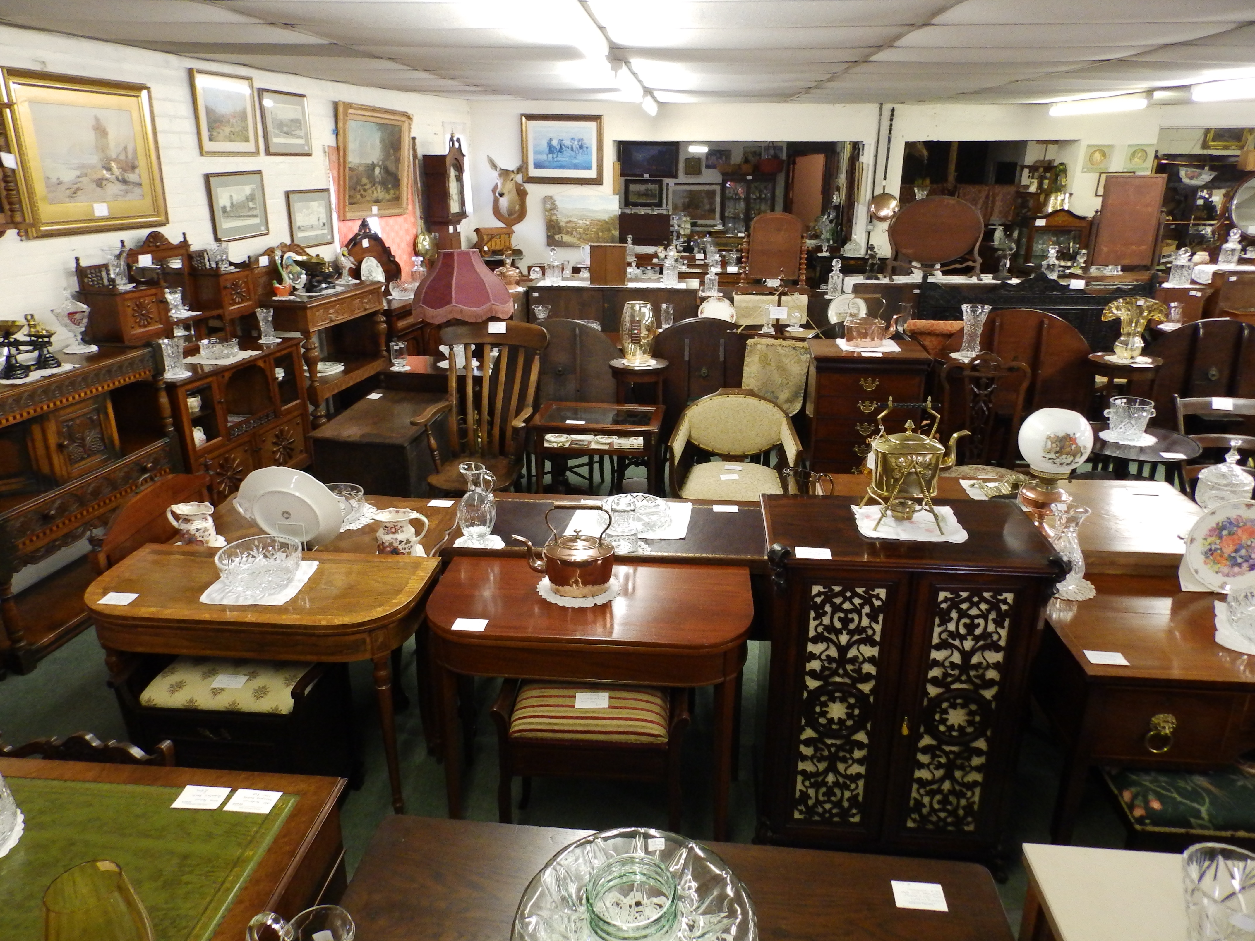 antiquesatyewtreewarehouse.com