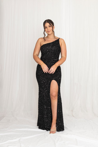 Calista Black | The Wardrobe Hire