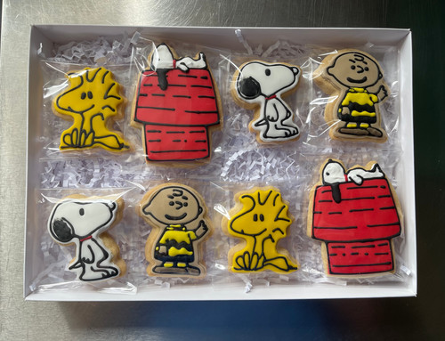Snoopy Gift Box | Baroness Bakery
