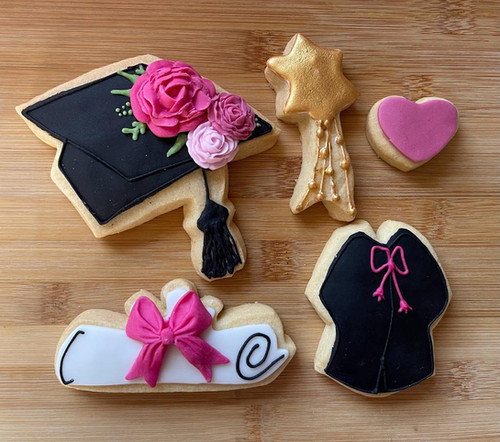 Graduation - Luxury Novelty Iced Biscuits | Baroness Bakery