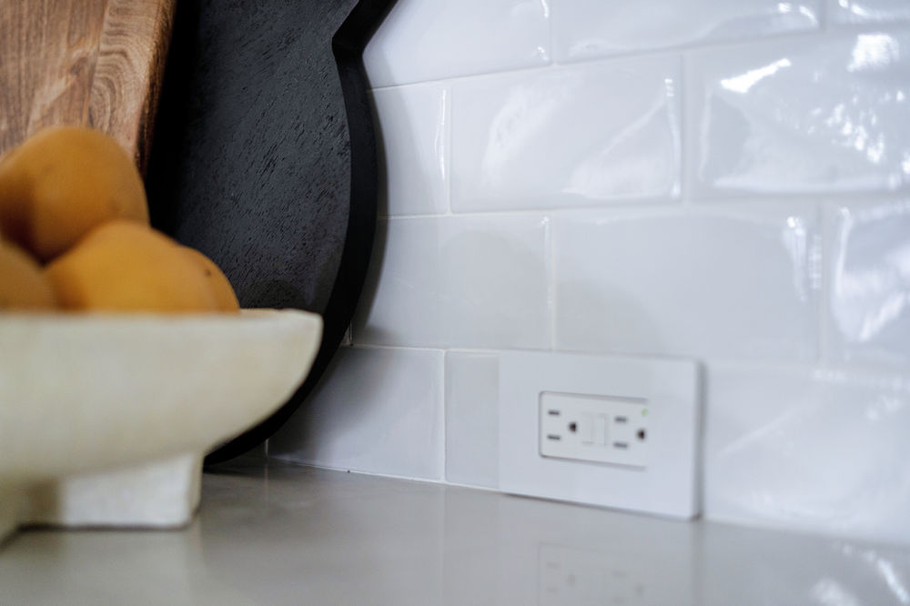 HOW TO HIDE YOUR BACKSPLASH OUTLETS?