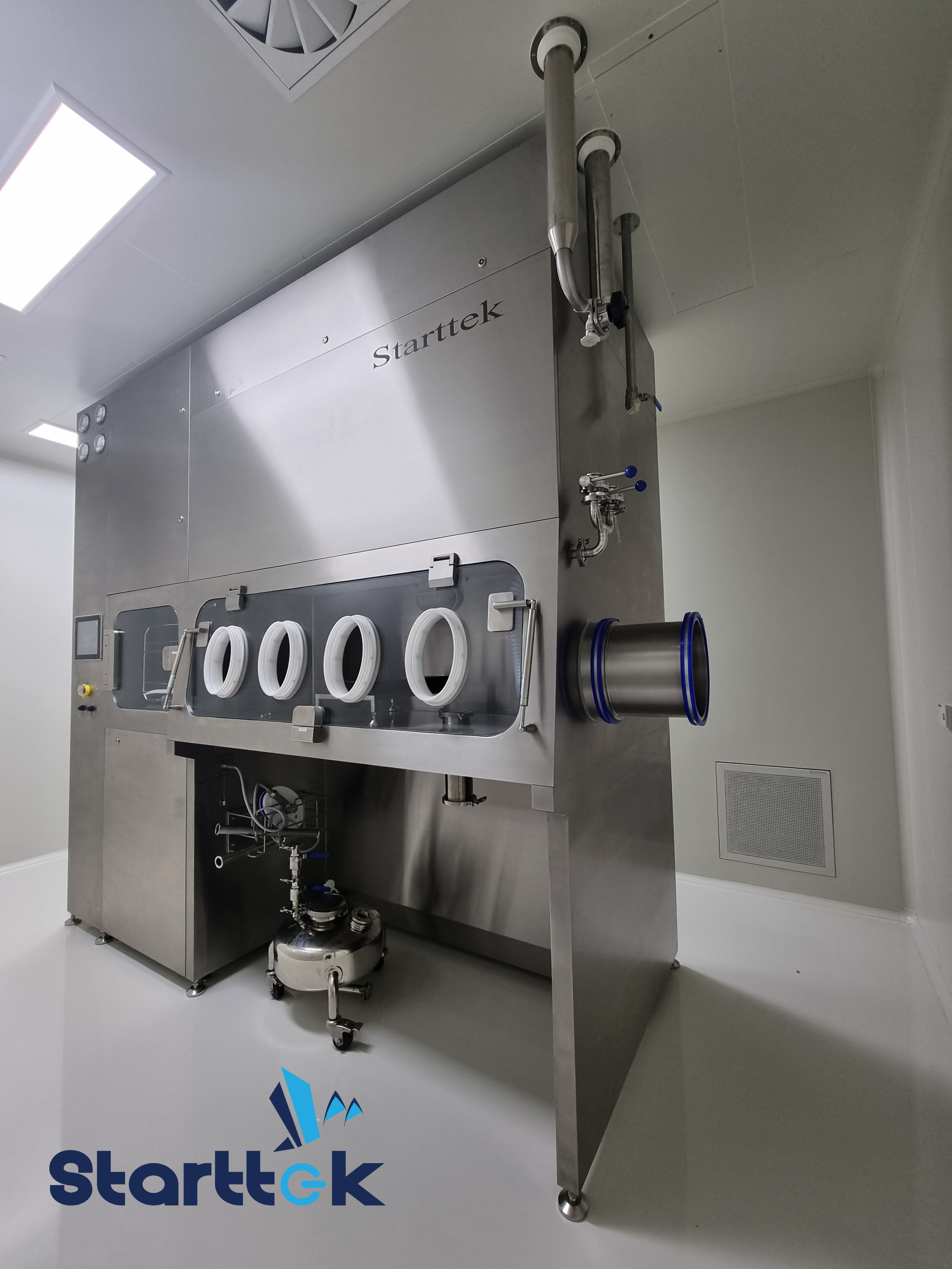 Starttek | Pharmaceutical Isolator