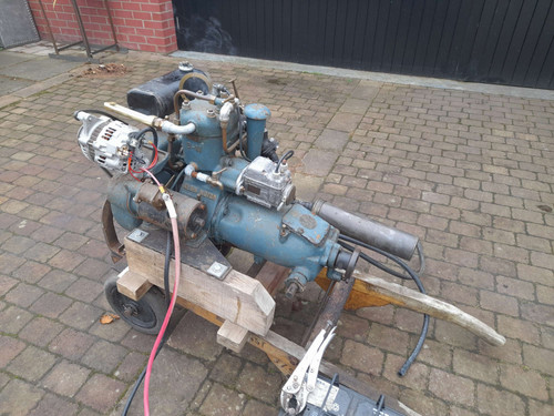 Albin single cylinder 4 stroke marine engine | rustyrelicsonline