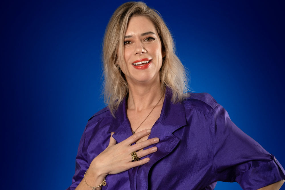 I TALK TO Lou Sanders