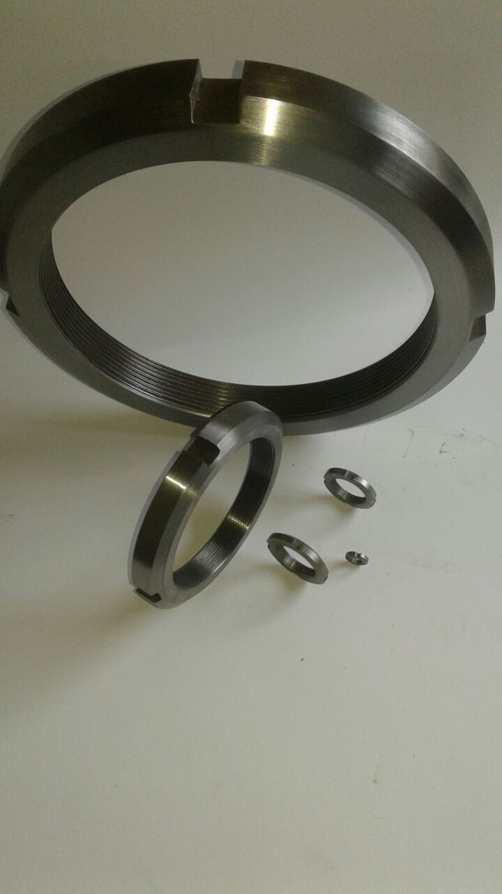 Bujes y Tuercas s.a de c.v.