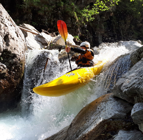 4-5 January 2025 - Intro To Steep Creeking, Lake District | Kinetic ...