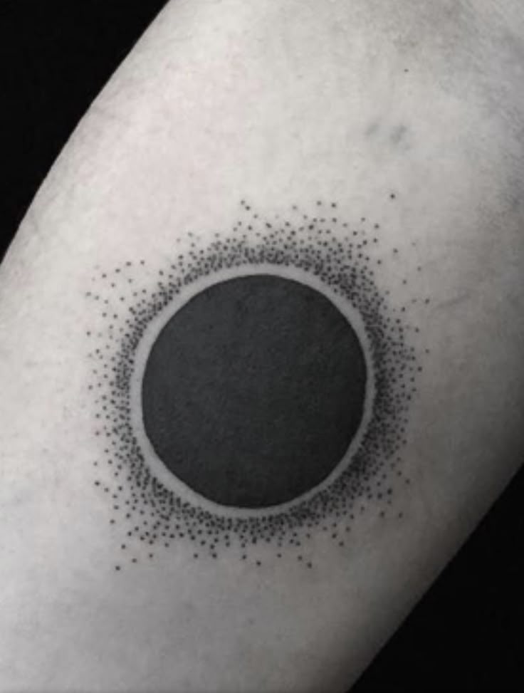 Circle Tattoo Designs: Meanings, Styles & Inspiration for Perfect ...