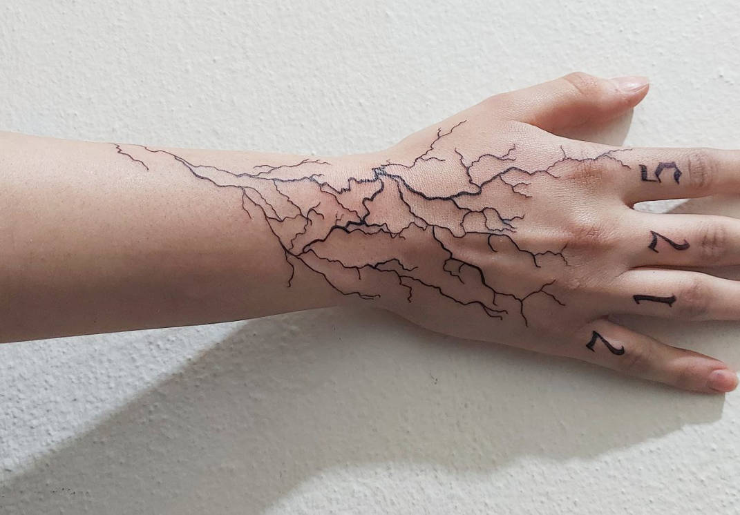 Tatuagem na Mão: Fotos, Ideia e Inspiração