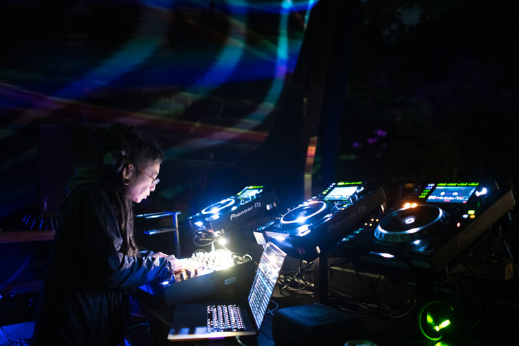 Gallery | website-djs-bar-cave