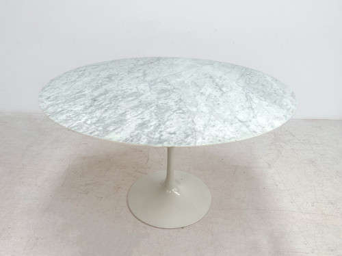 Marble Tulip table by Eero Saarinen for Knoll Int. | Modern antiques