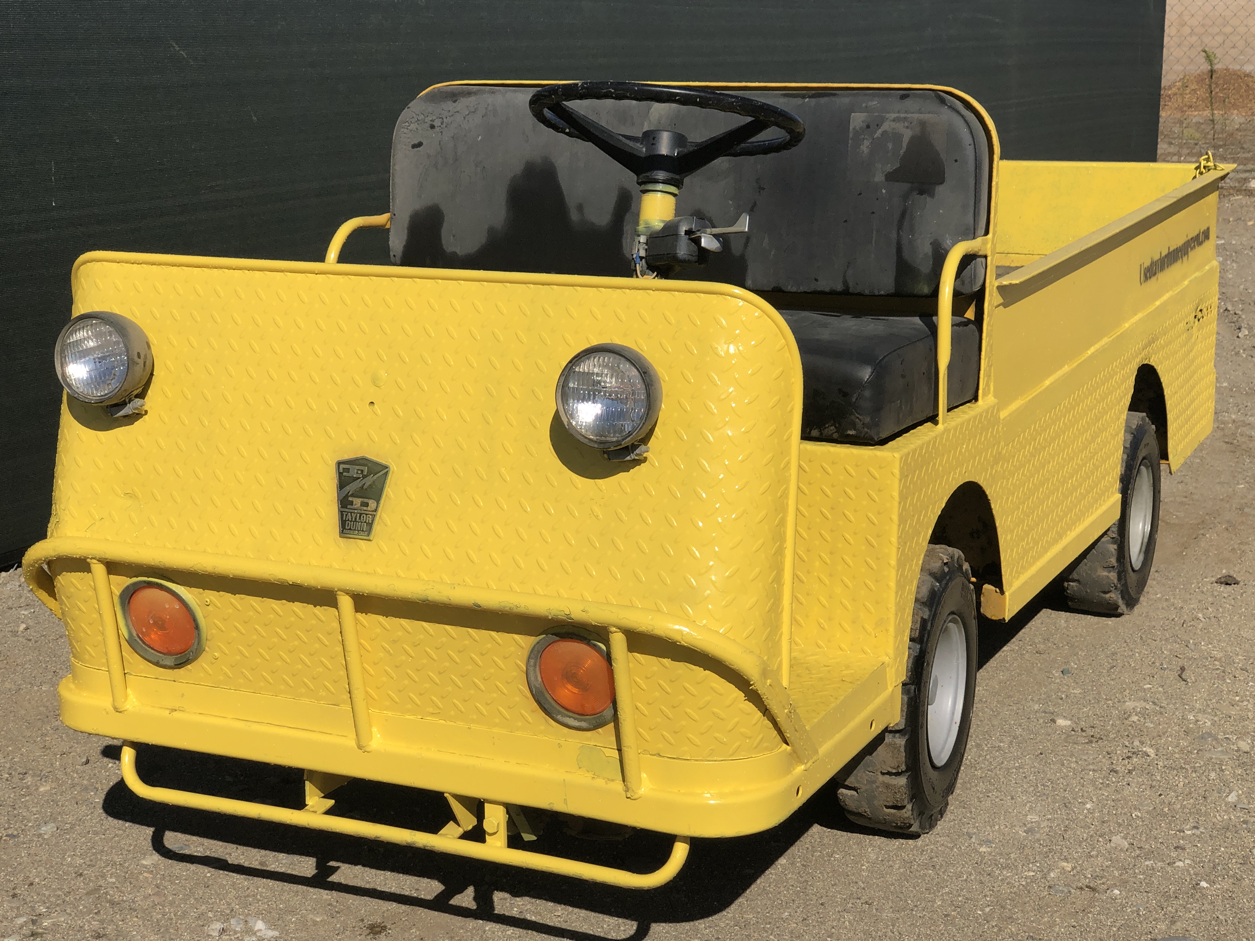 Used Taylor Dunn Electric Cart B248 Flatbed