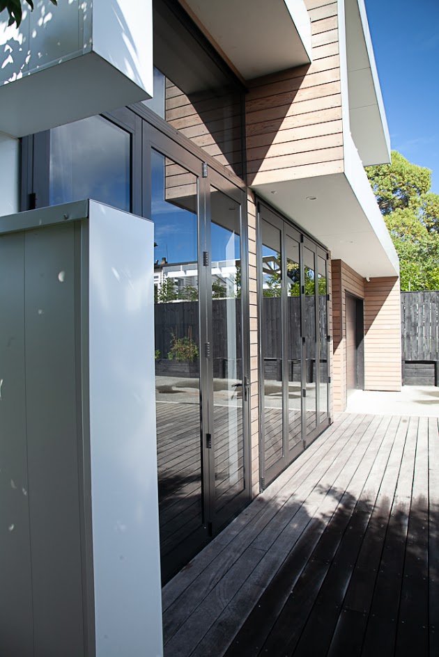 Designer family home - Pt Chev