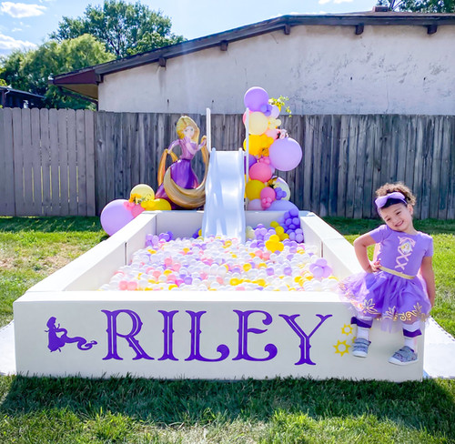 X-Large Ball Pit (14'x7') | Little Buddies