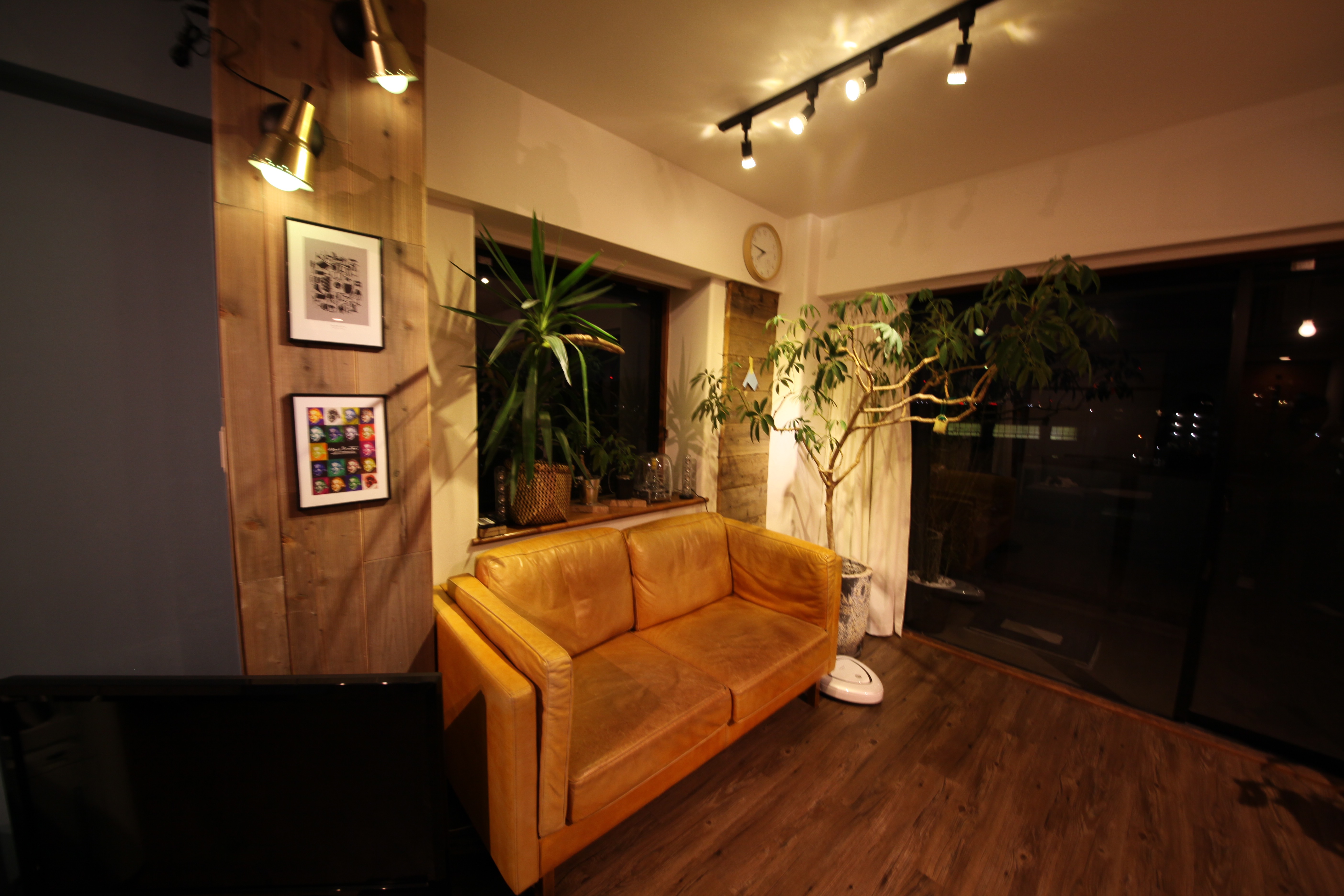 | THREE.BALL.CASCADE.