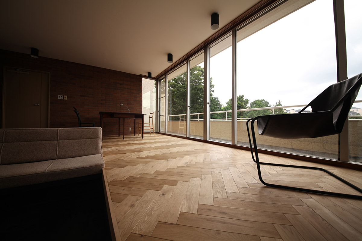 | THREE.BALL.CASCADE.