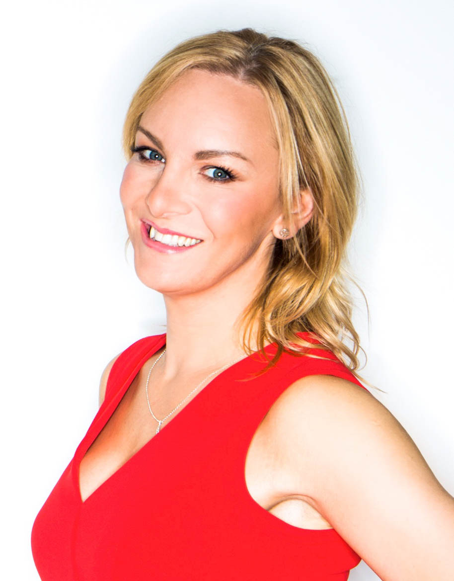 Stephanie Hirst: The Official Stephanie Hirst website.