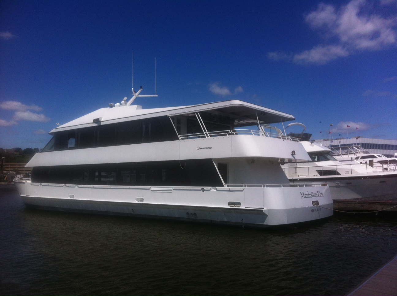 Small Yachts | Francesca's Touch of Class