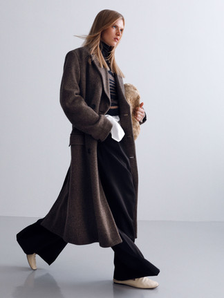 Fanny Hamlin Editorial | Plaza Interiör Colour Scheme | MAU/MAU Collective