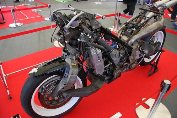 ELF e il progetto della moto