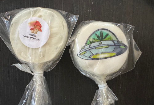 1 Gram Shroom Infused Cake Pops Cannabis Strain and Weed Delivery DC ...