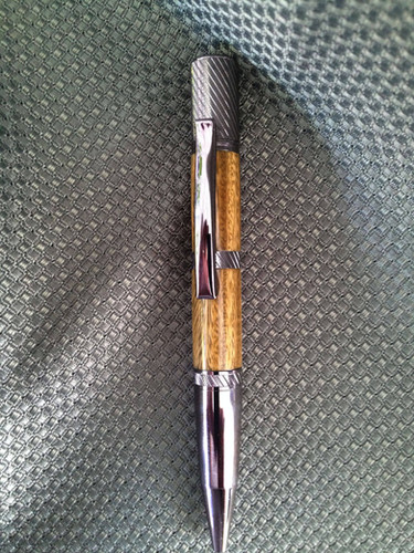 Pluma | Handcrafted by Steve