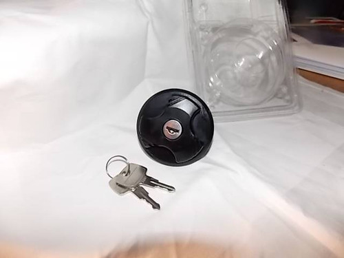 SAAB 900 AERO CARLSSON T16S INJECTION LPT LOCKING FUEL CAP BRAND NEW ...