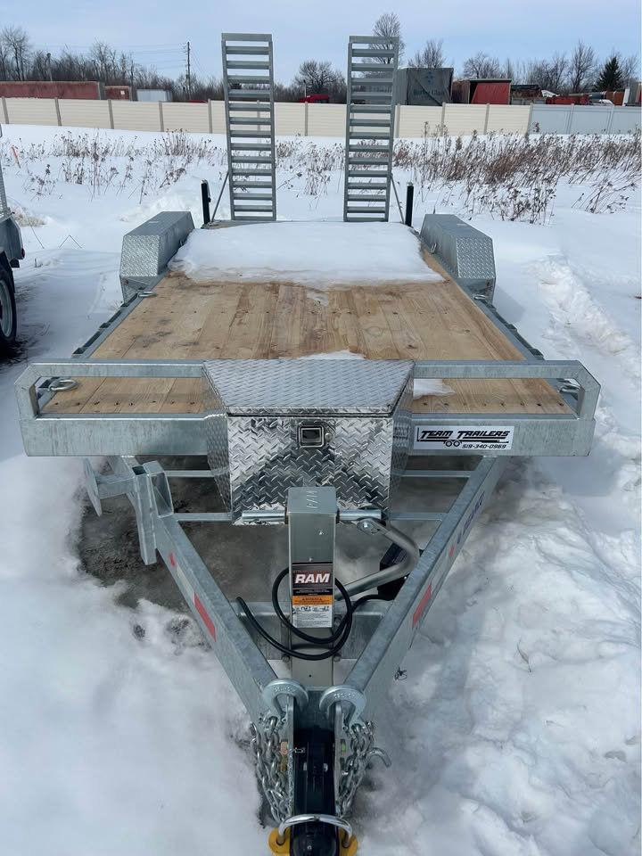 2026 7x18 Galvanized Equipment Float Trailer – 7 Ton |Team Trailers